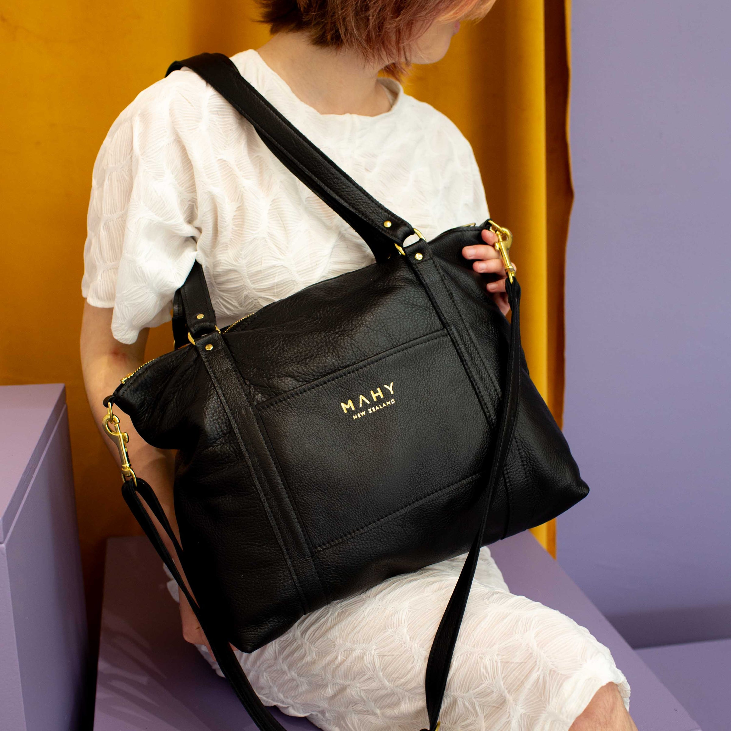 ESSENTIAL Collection – Mahy