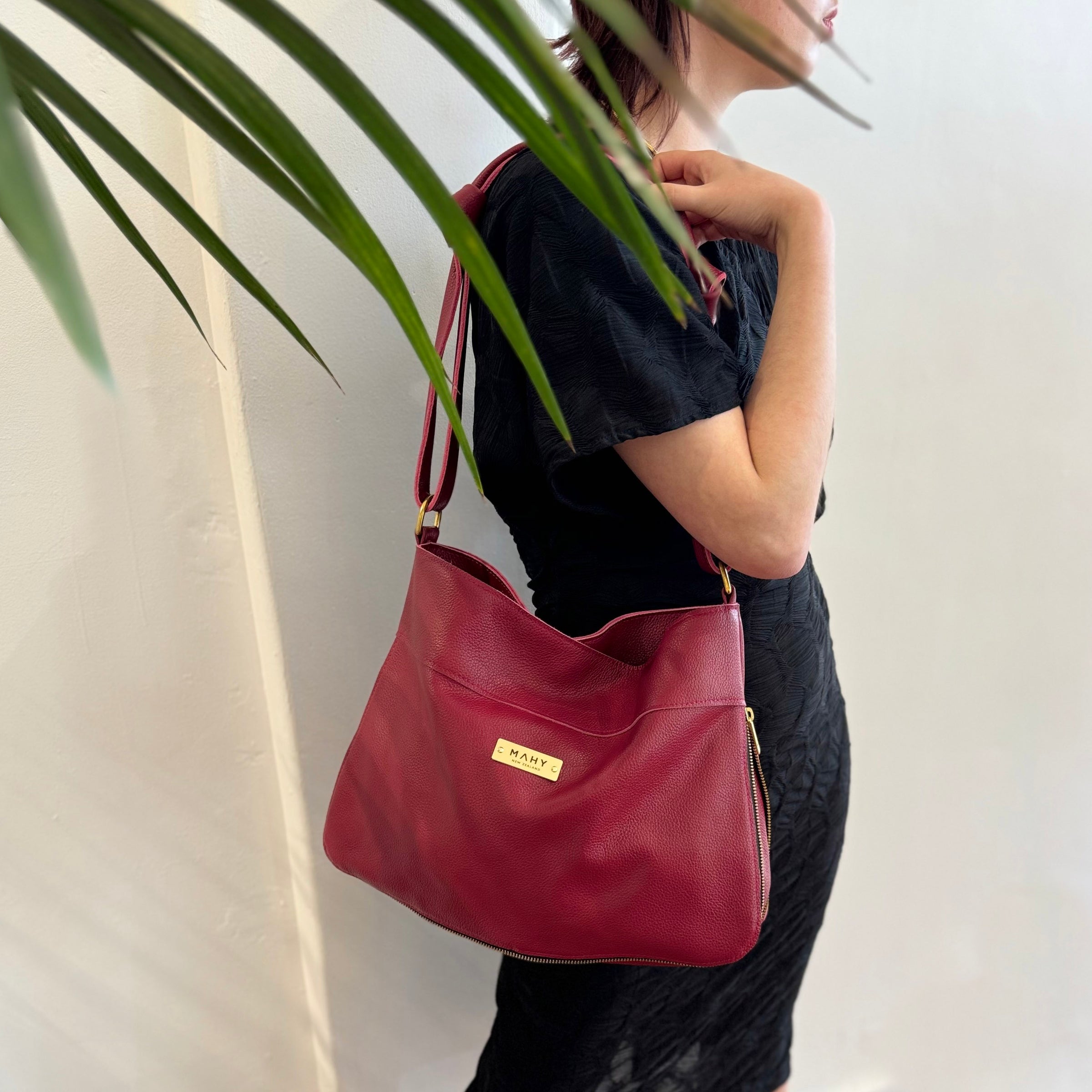 ESSENTIAL Collection – Mahy